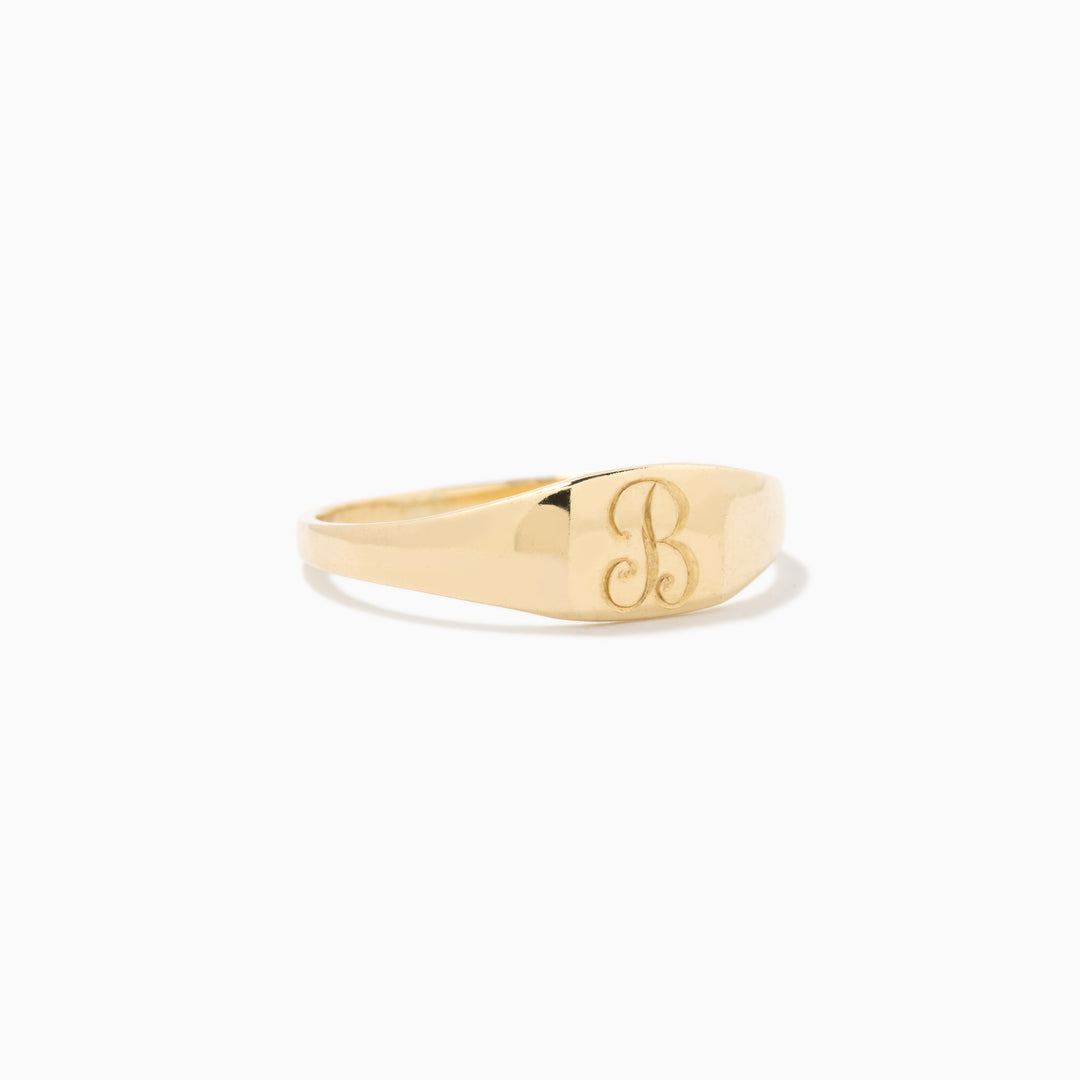 The Mini Signet Ring – Yearly Co.