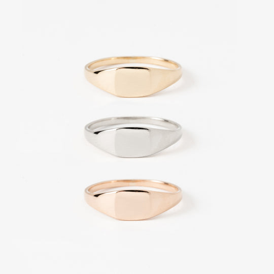 The Mini Signet Ring – Yearly Co.