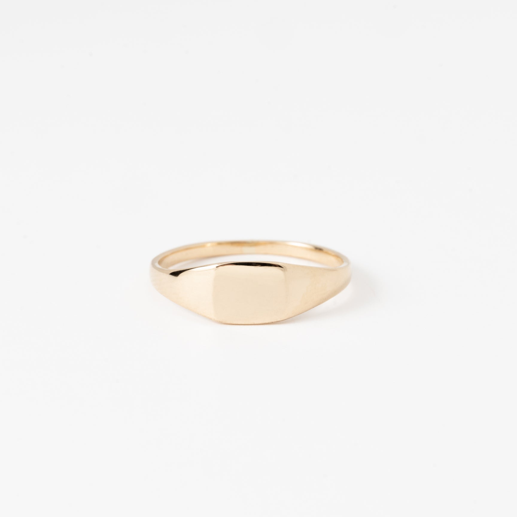 The Mini Signet Ring – Yearly Co.